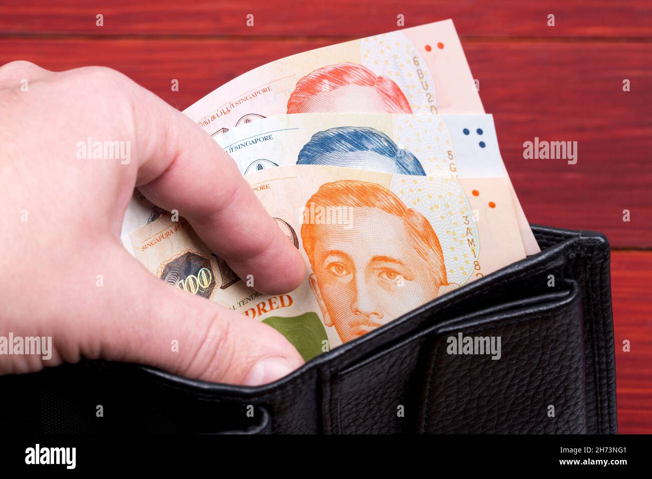 Singapore dollar note hi-res stock photography and images - Alamy