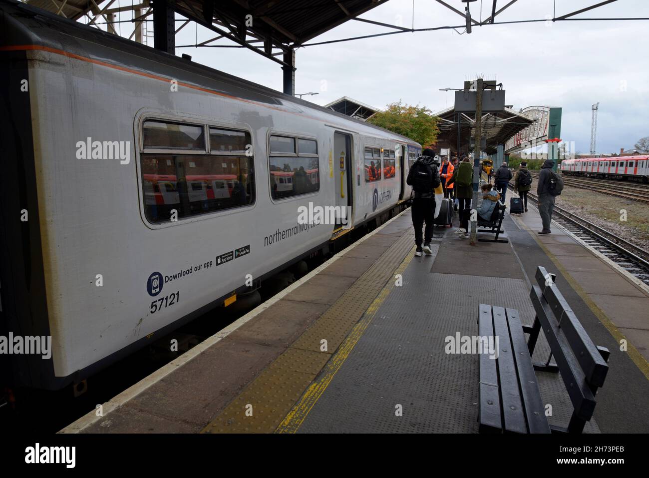 A Northern Trains Class 150 Sprinter DMU train at Chester Station ...
