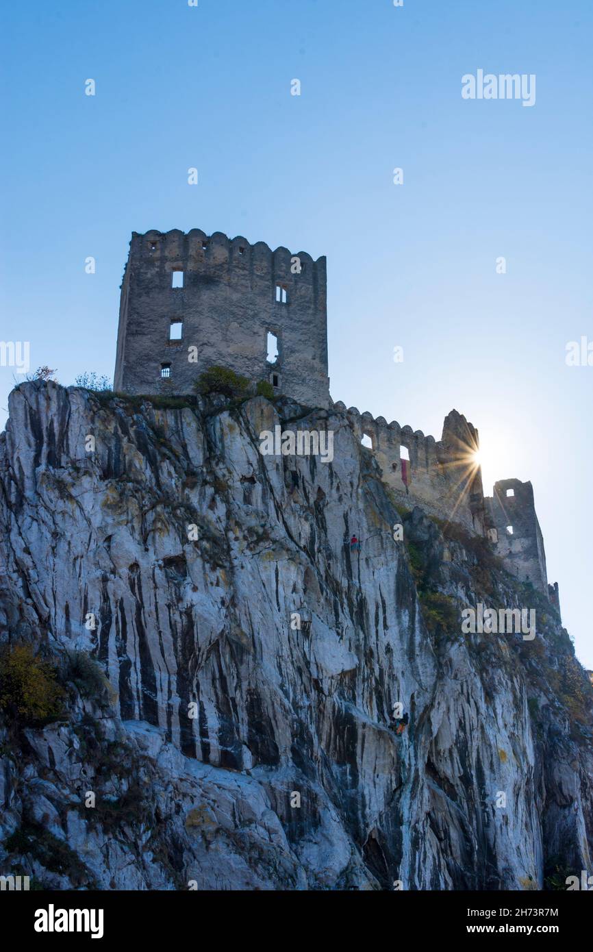 Beckov (Beckow): Beckov Castle, climber in , , Slovakia Stock Photo - Alamy