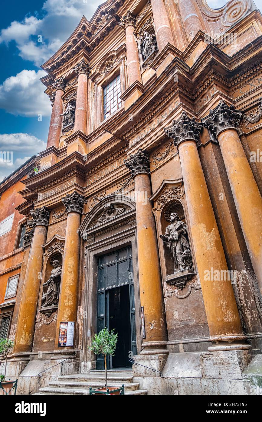 Ss. Trinita dei Pellegrini church in Rome, Italy Stock Photo - Alamy