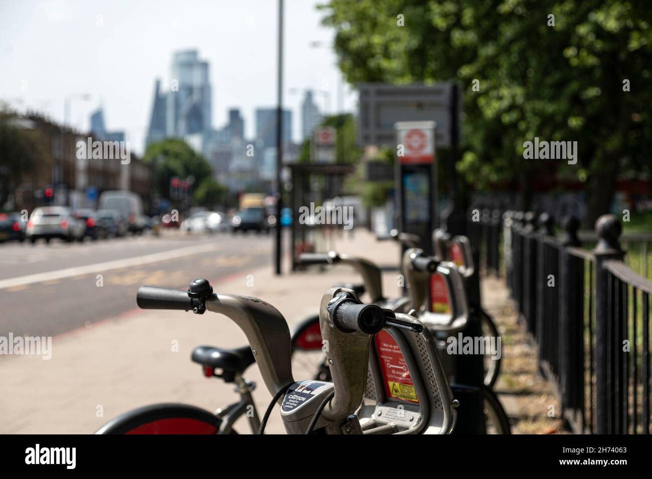 East london cycle hi-res stock photography and images - Alamy
