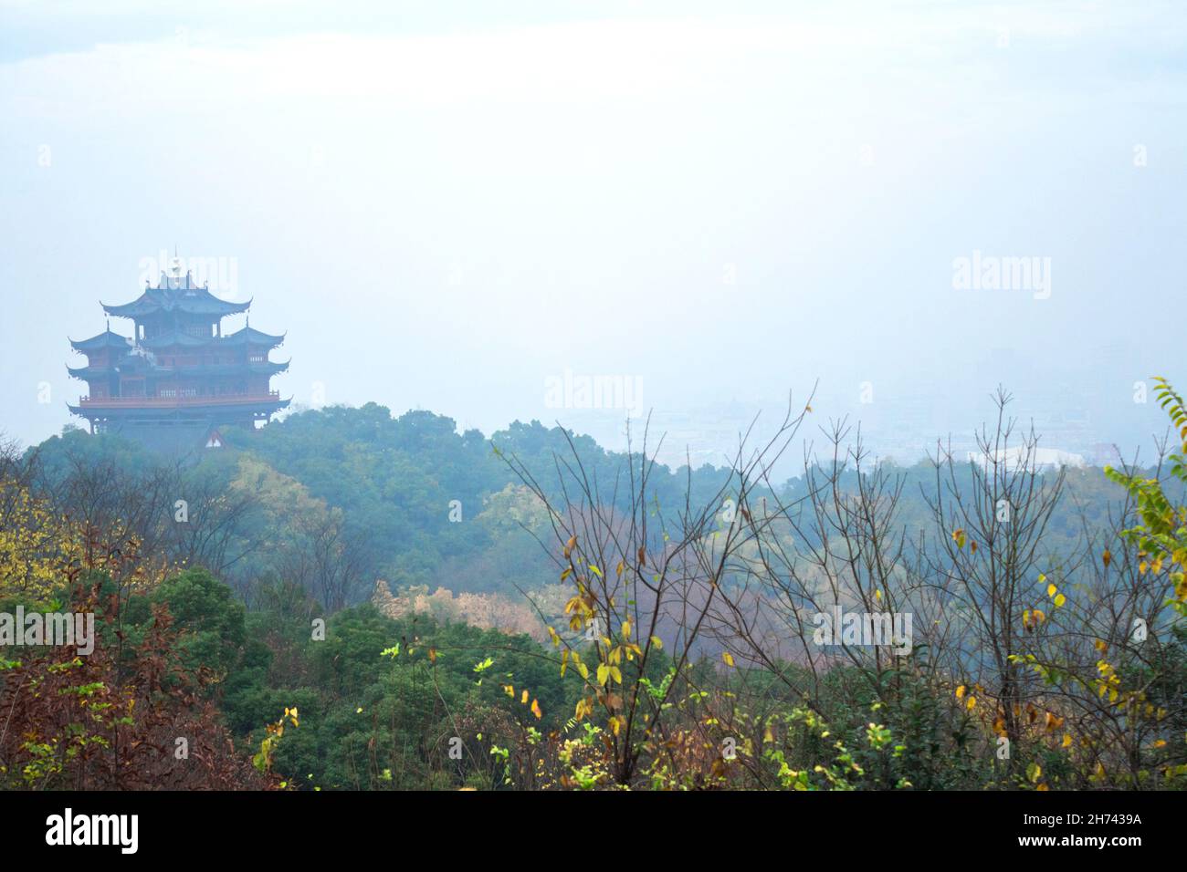 Traditional chinese tower hi-res stock photography and images - Alamy