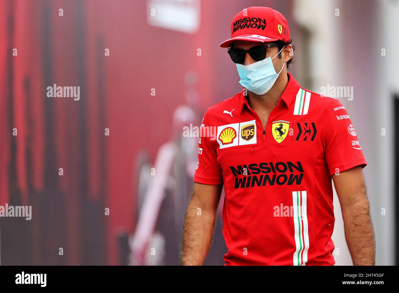 Doha, Qatar. 20th Nov, 2021. Carlos Sainz Jr (ESP) Ferrari. 20.11.2021 ...