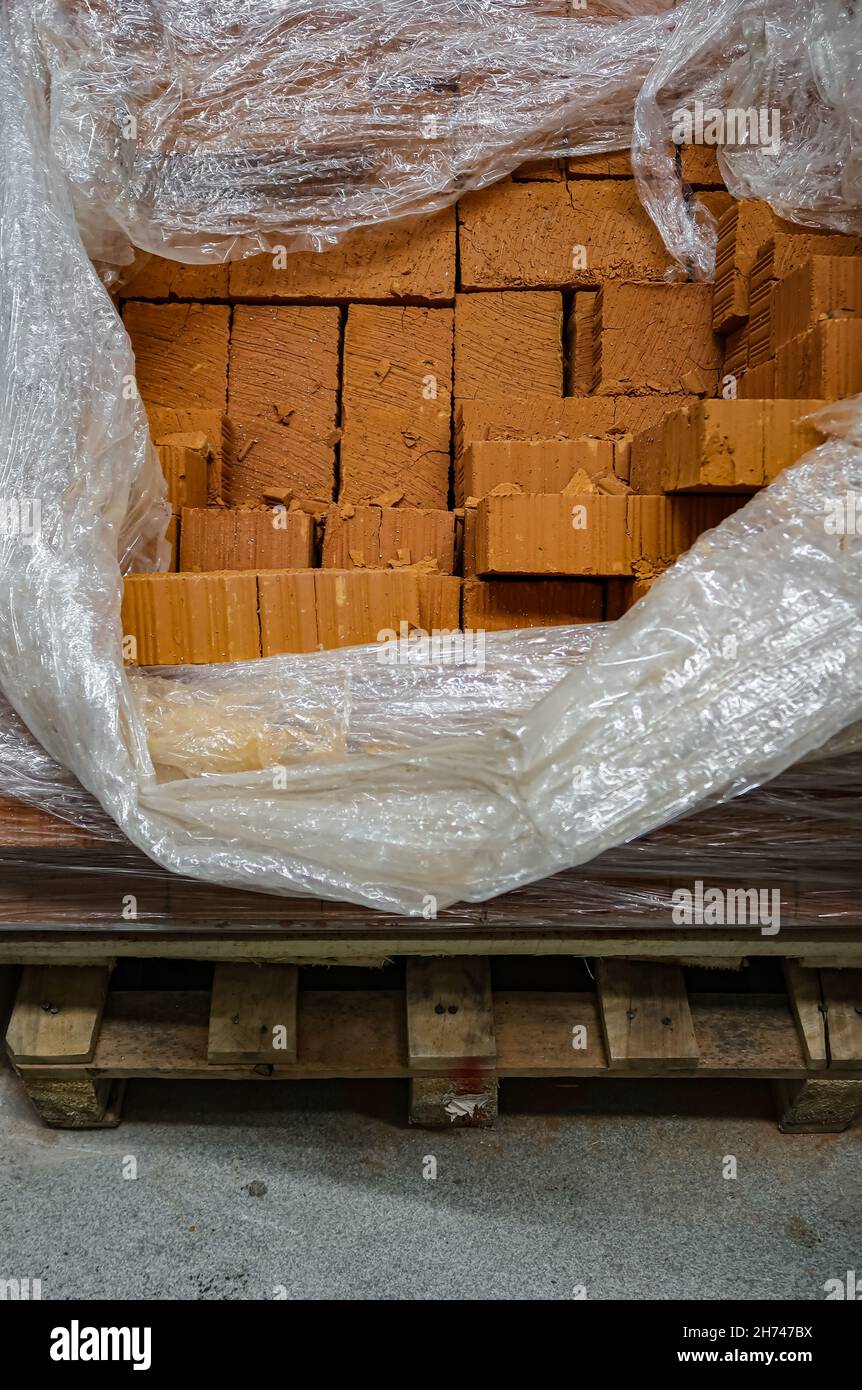 Pallet project hi-res stock photography and images - Alamy