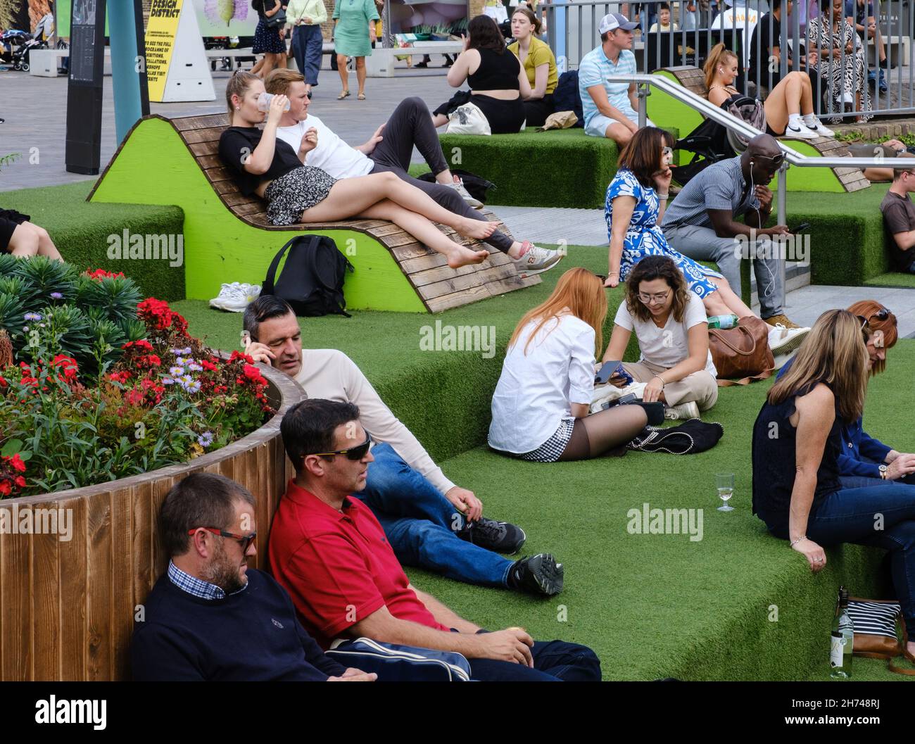 Granary Square King's Cross High Resolution Stock Photography and ...