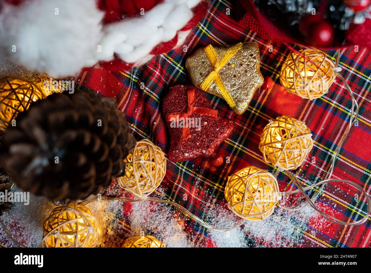 Red jingle bells hi-res stock photography and images - Alamy
