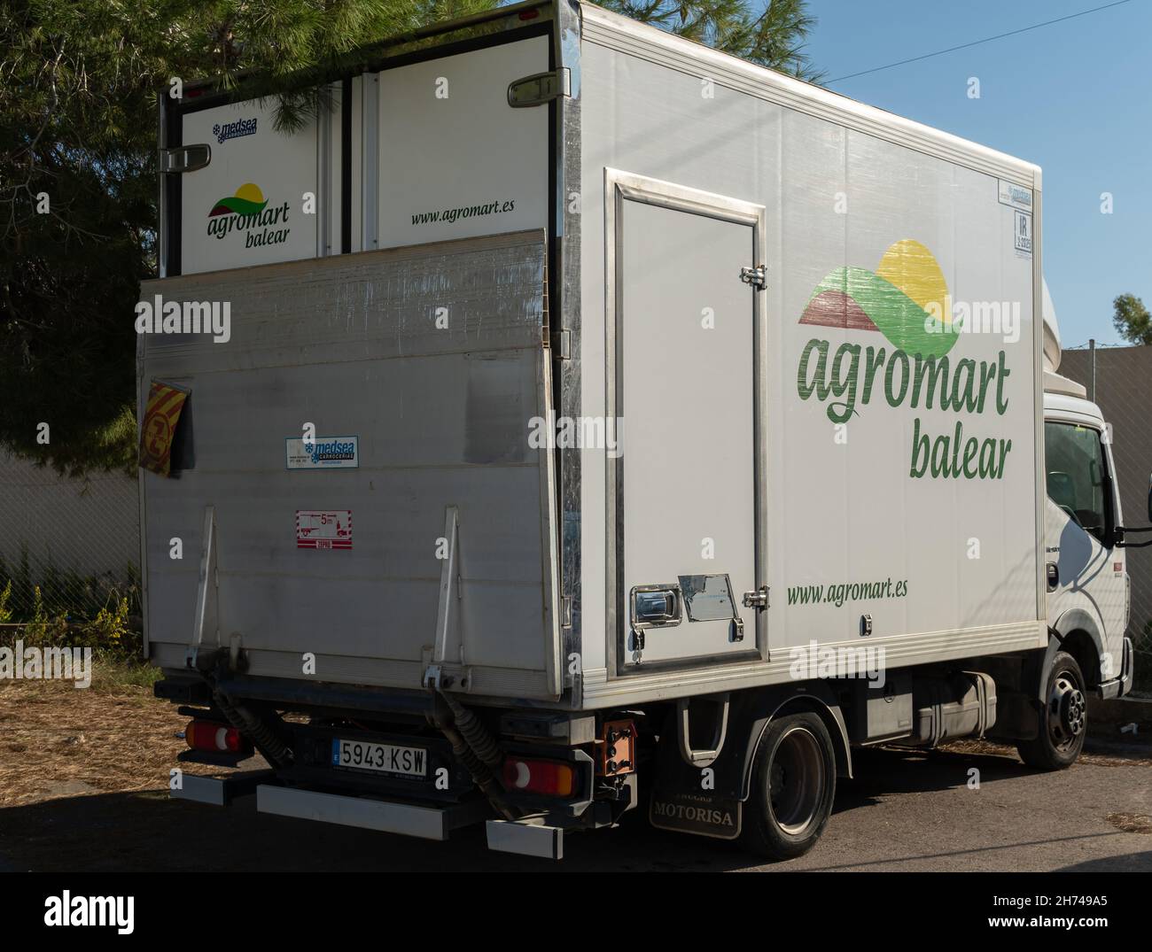 Fruit vegetable delivery van in hi-res stock photography and images - Alamy