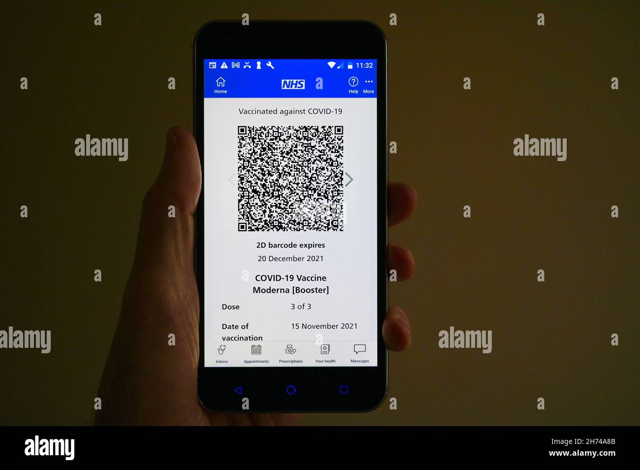 Moderna Covid 19 Booster High Resolution Stock Photography and Images ...