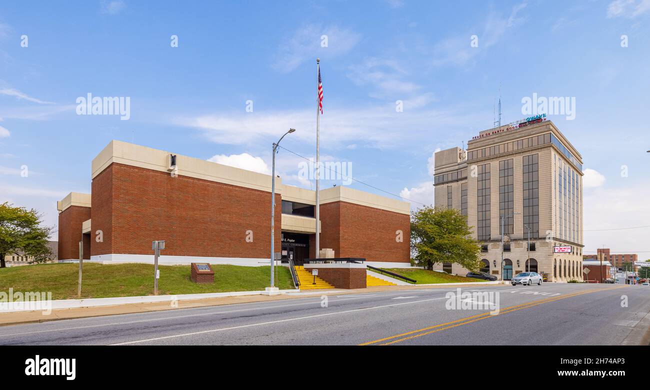 Harrisburg, Illinois, USA - October 1, 2021: The Saline County ...