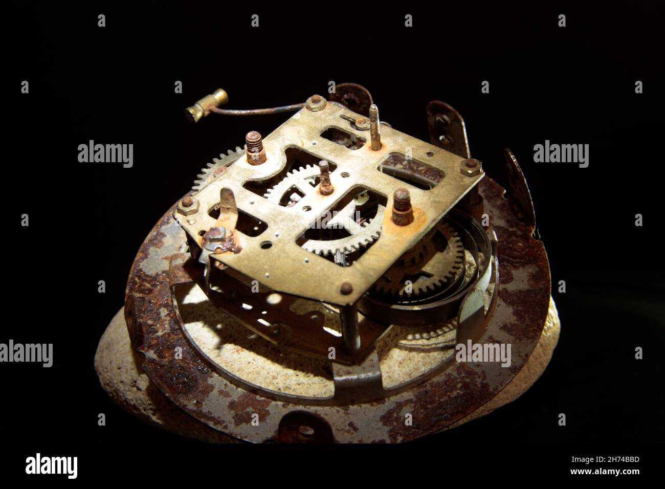 Close-up of the mechanism of an old watch Stock Photo - Alamy