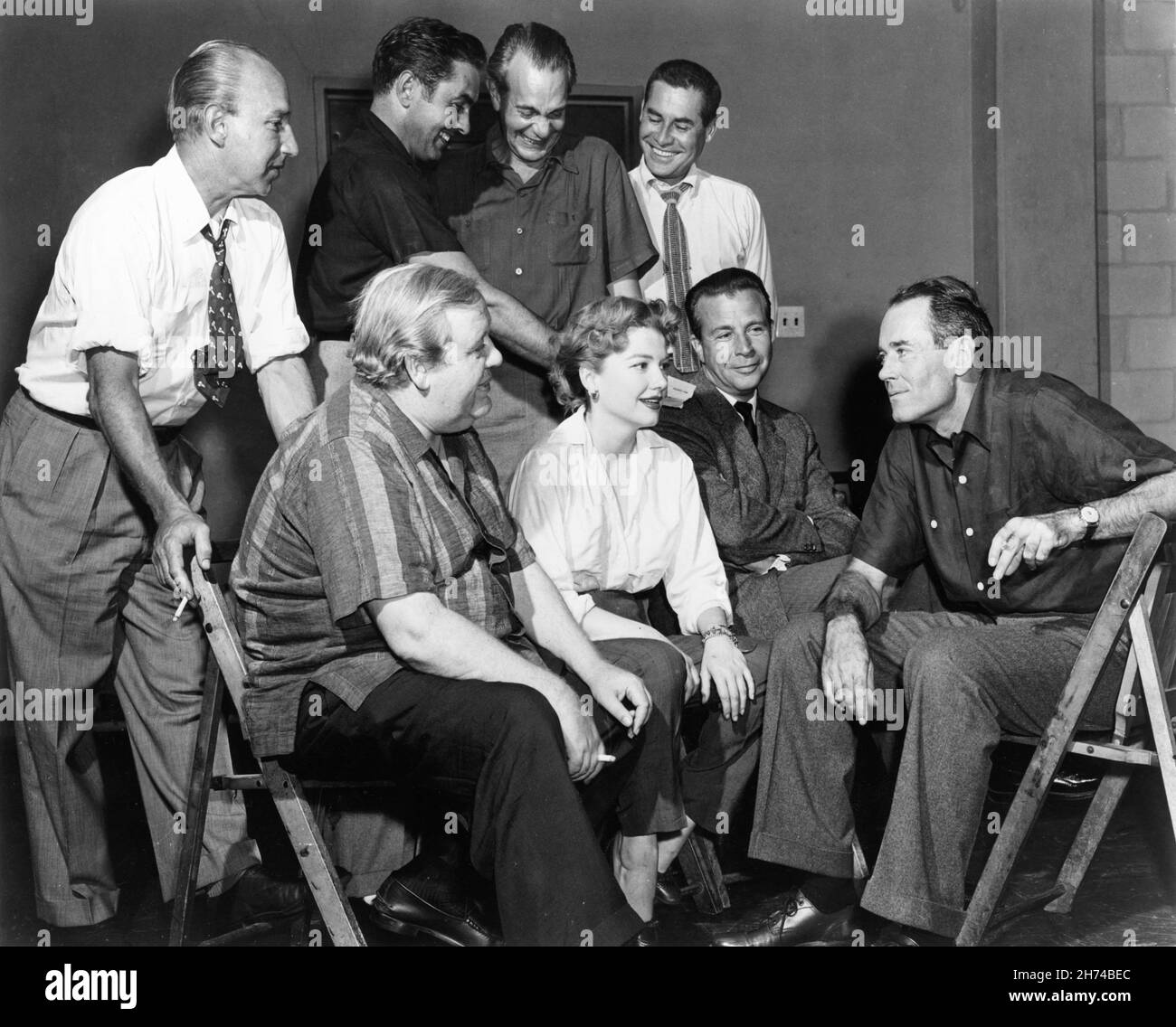 Back Row : LLOYD NOLAN TYRONE POWER RAYMOND MASSEY and JOHN HODIAK ...