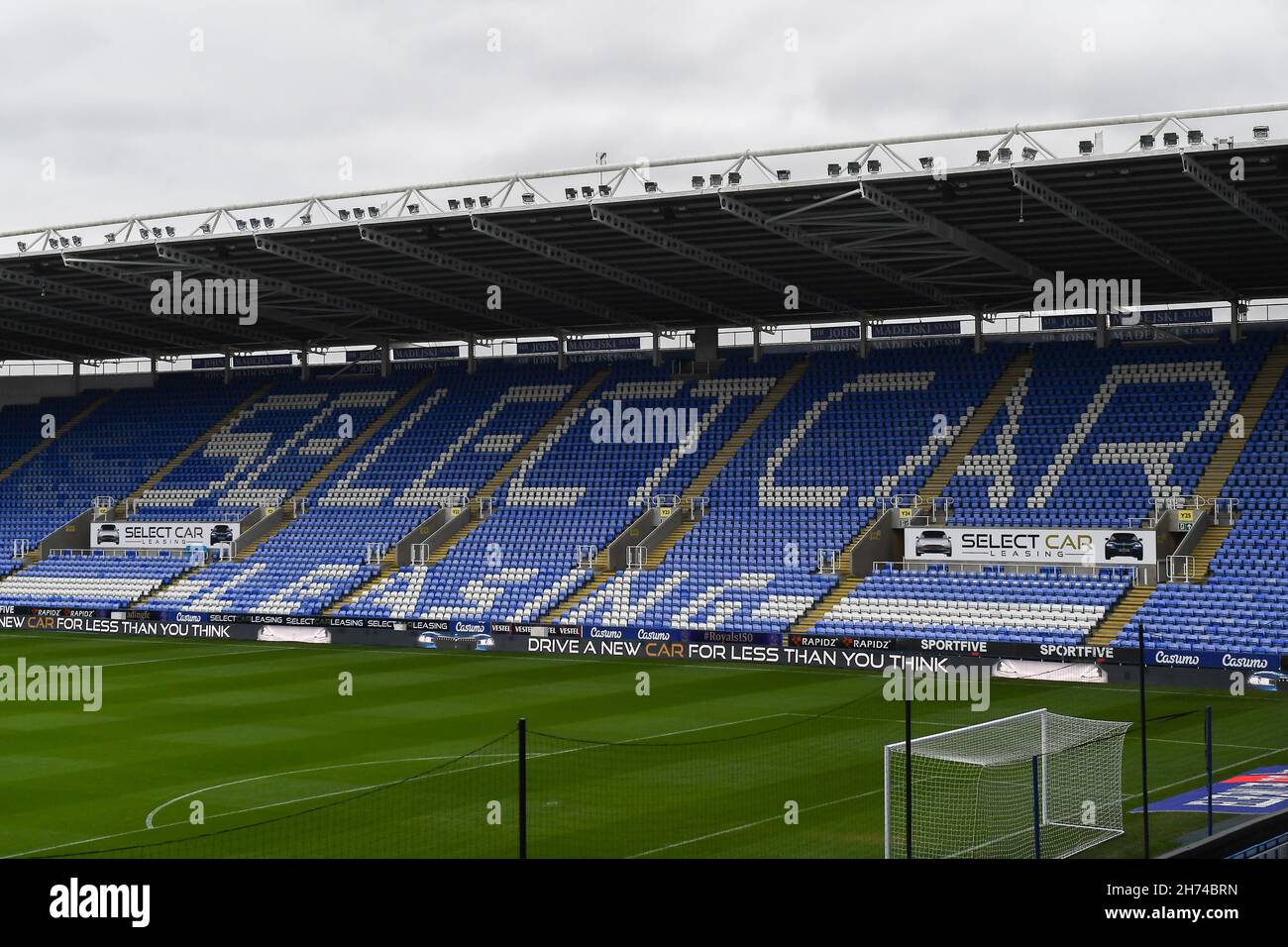 Reading stadium general hi-res stock photography and images - Alamy
