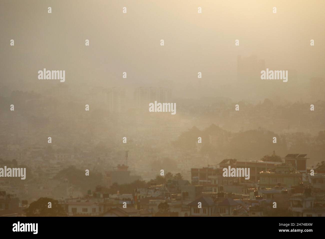 Kathmandu, Bagmati, Nepal. 20st Nov, 2020. Kathmandu Valley is shrouded in thick layer of smog ...