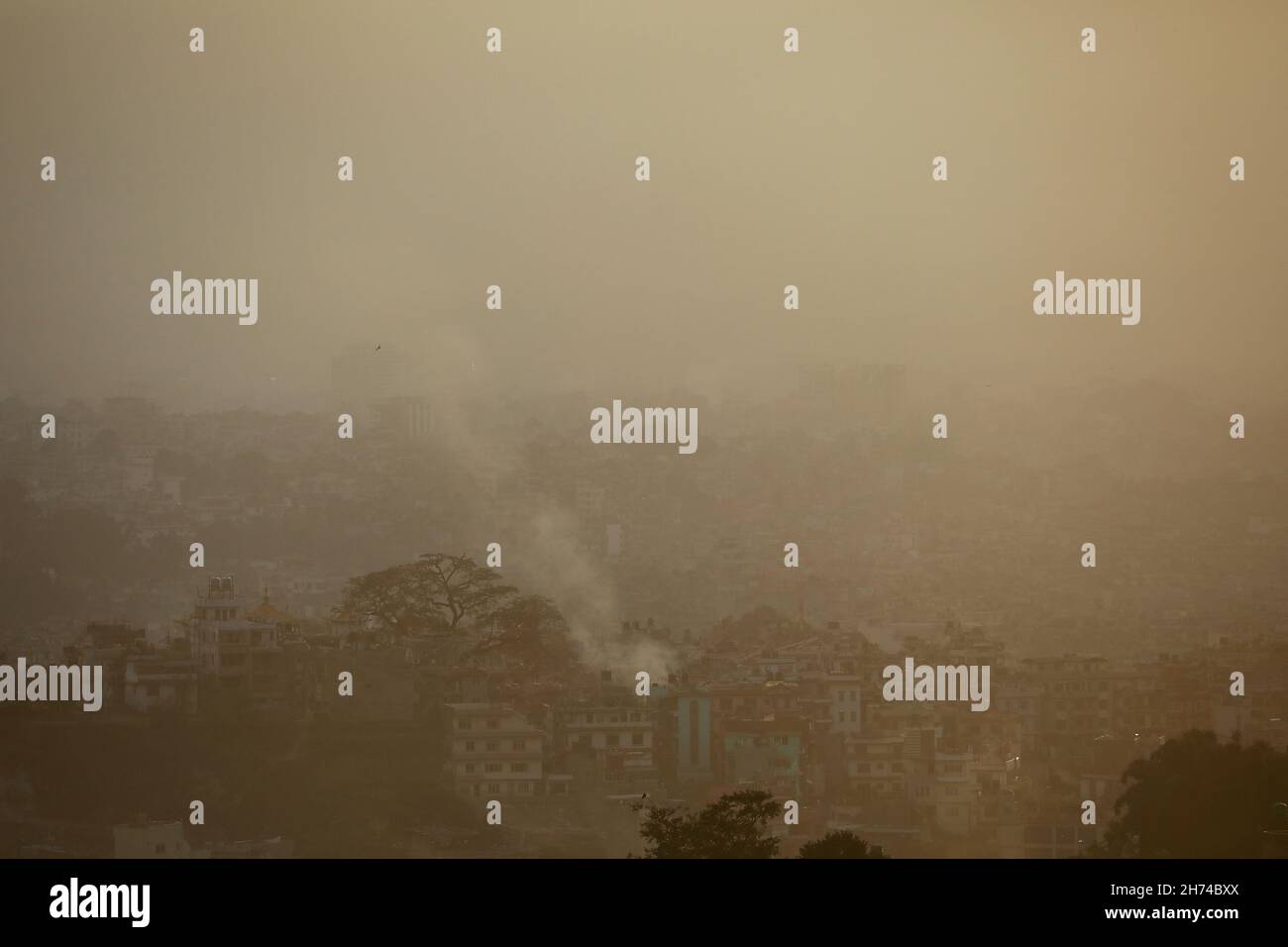 Kathmandu, Bagmati, Nepal. 20st Nov, 2020. Kathmandu Valley is shrouded in thick layer of smog ...