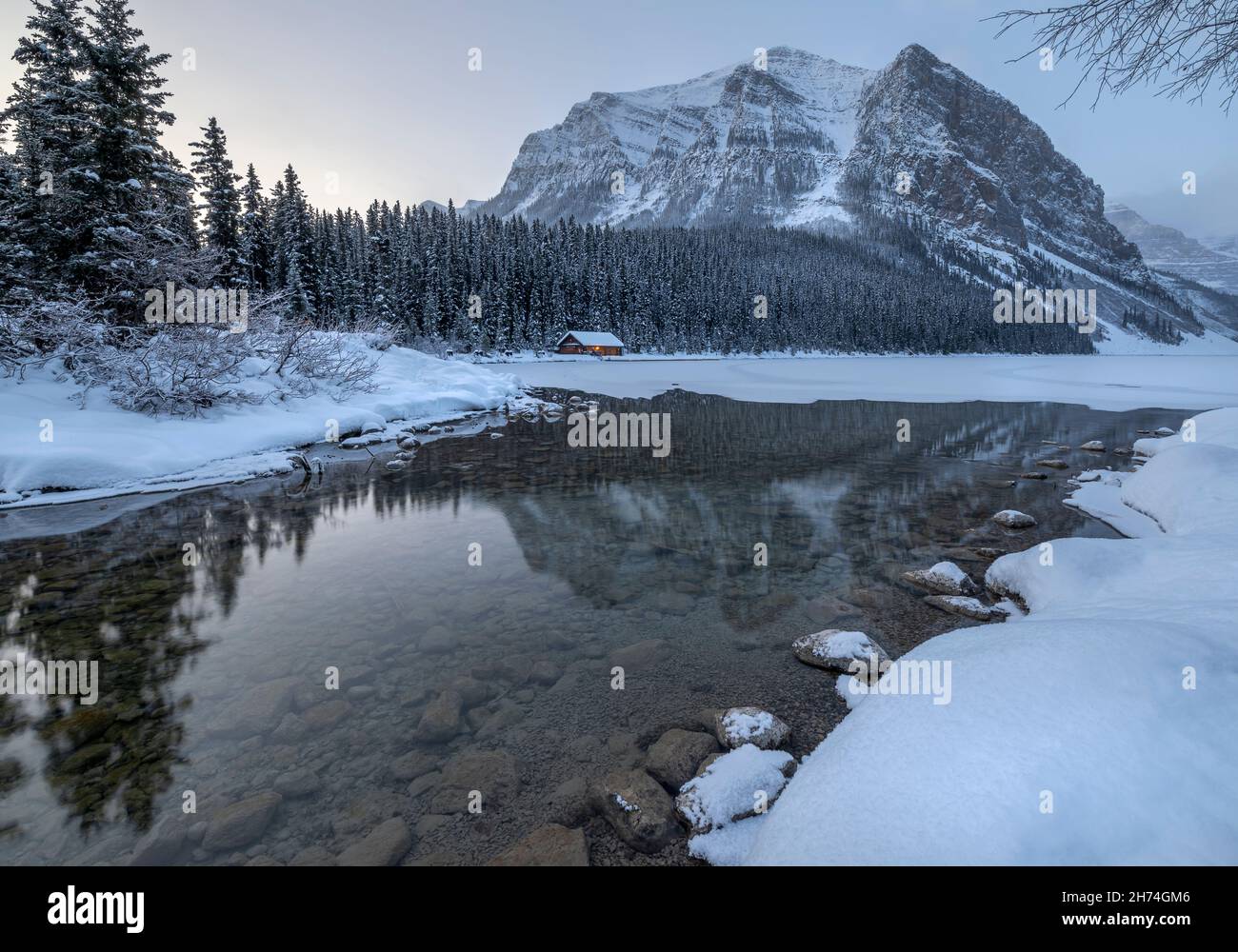 Sunrise with Mount Fairview at Lake Louise in Banff National Park ...