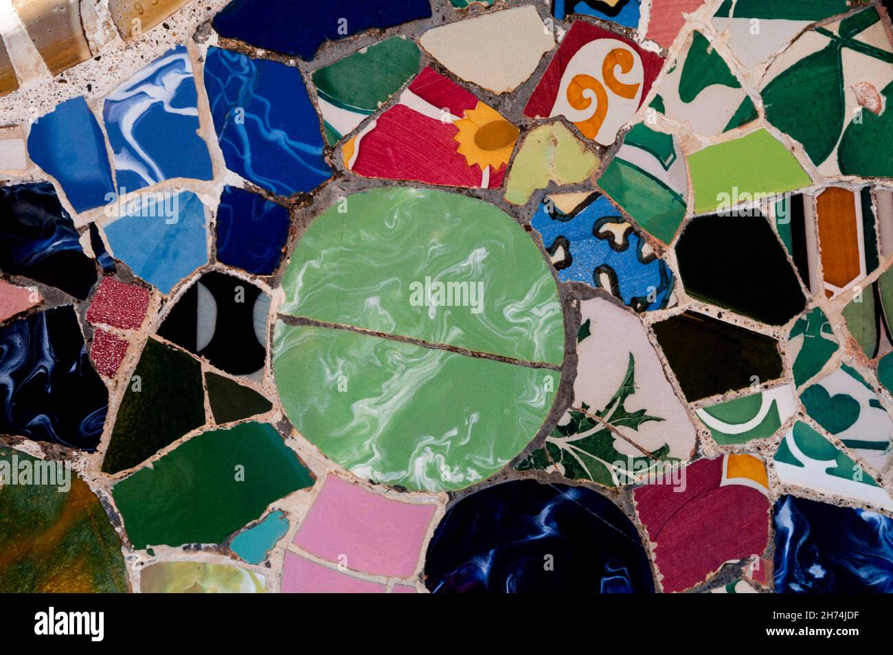 Serpentine Bench at Park Güell in Barcelona, Spain Stock Photo - Alamy