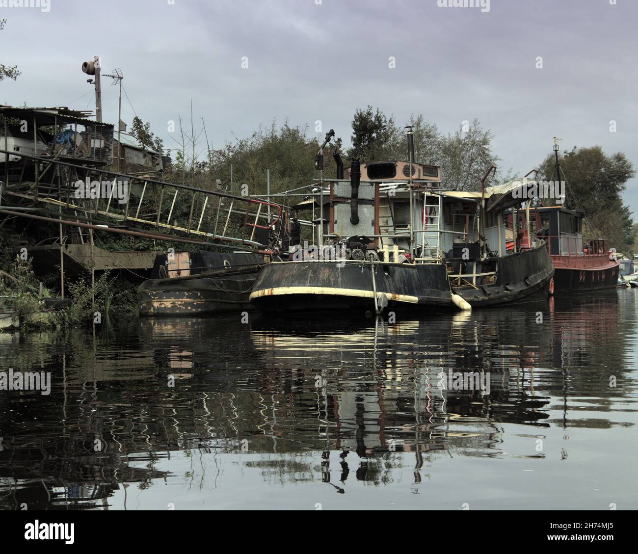 Boat moorings on the River Ouse, South of York Stock Photo - Alamy