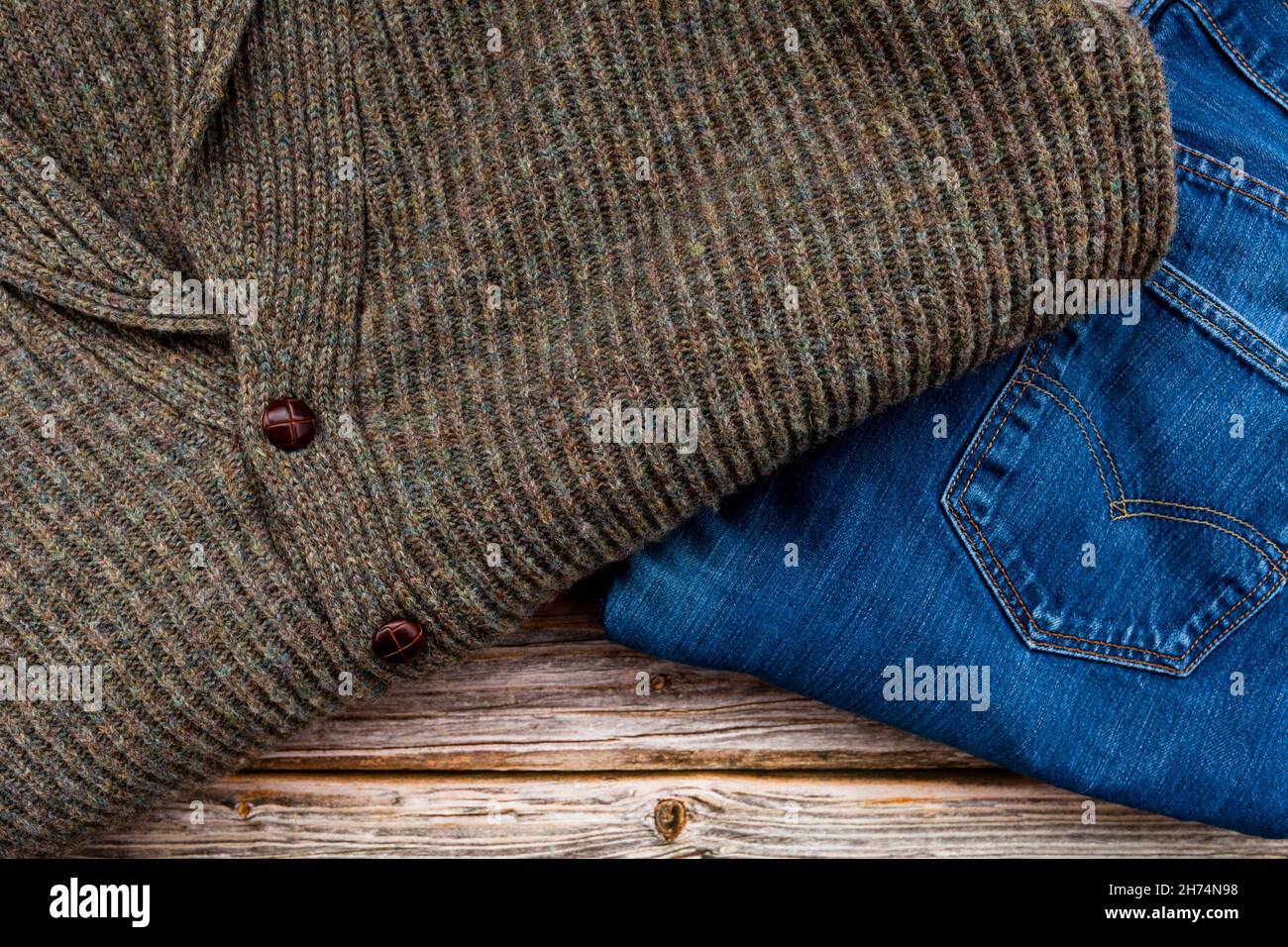 Vintage and pre-loved clothing Stock Photo - Alamy