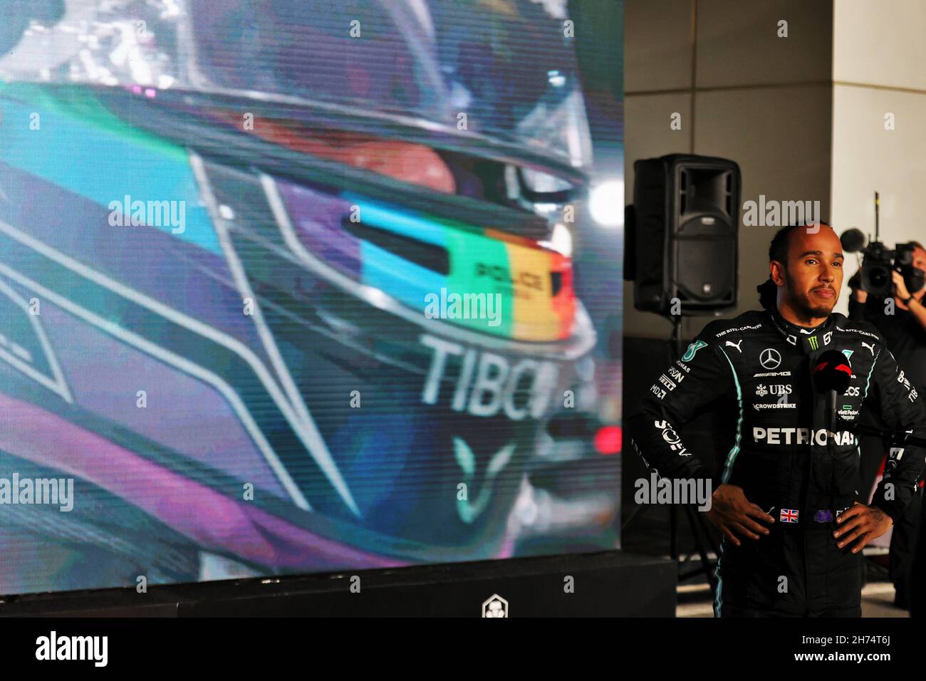 Doha, Qatar. 20th Nov, 2021. Pole sitter Lewis Hamilton (GBR) Mercedes ...