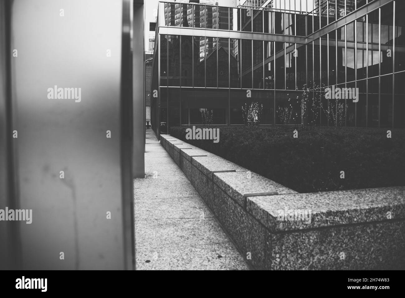 Exterior corner building Black and White Stock Photos & Images - Alamy
