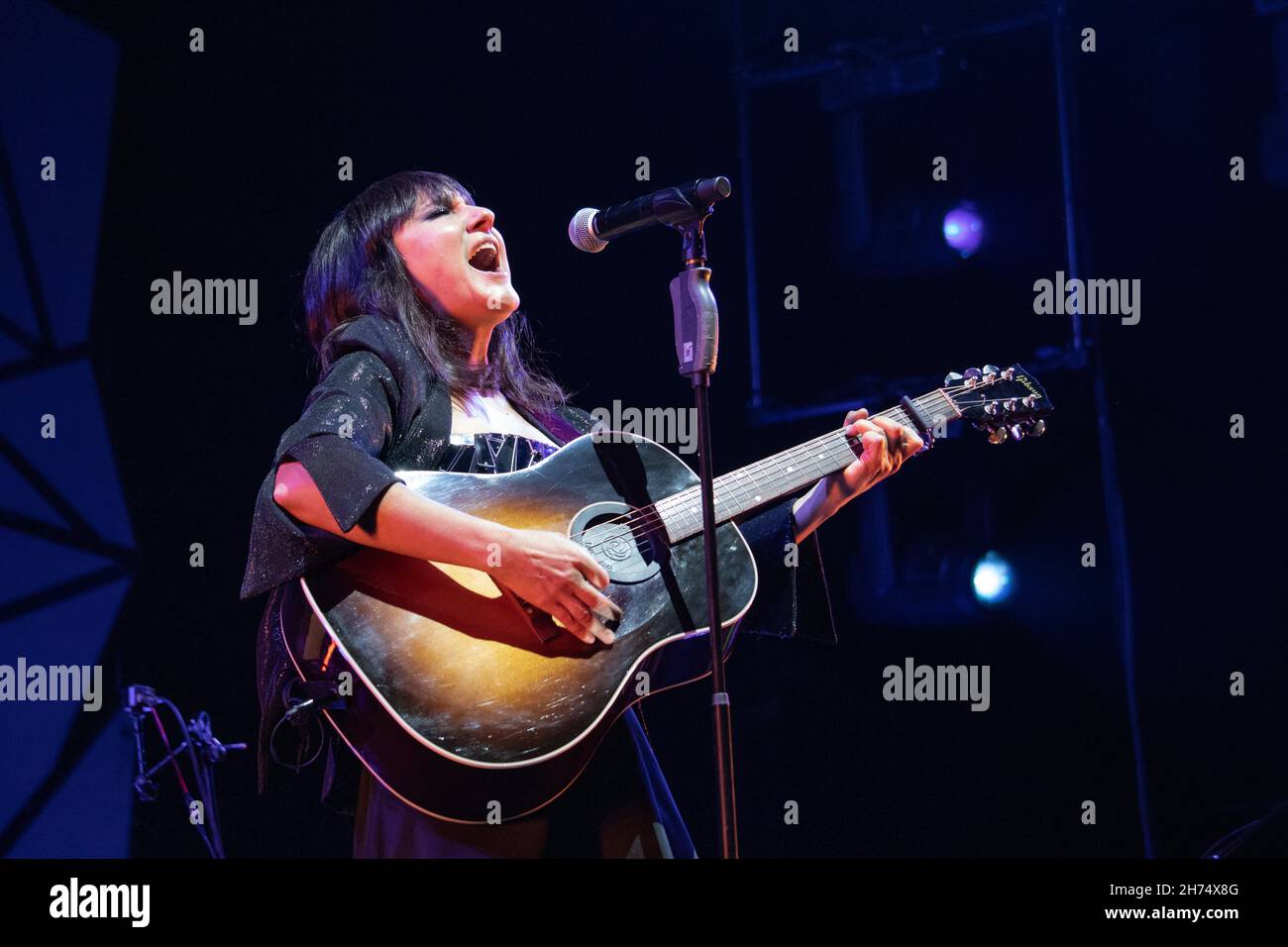 Madrid, Spain. 19th Nov, 2021. Singer Eva Amaral during an Amaral ...