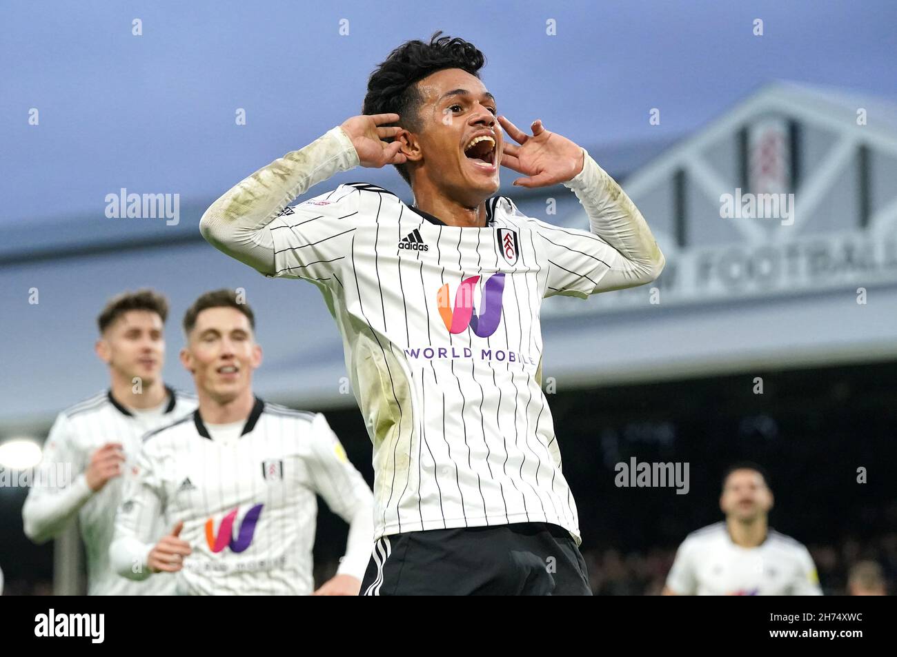 Fabio carvalho celebration hi-res stock photography and images - Alamy
