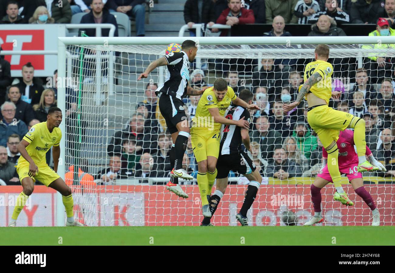 Scores football hi-res stock photography and images - Alamy