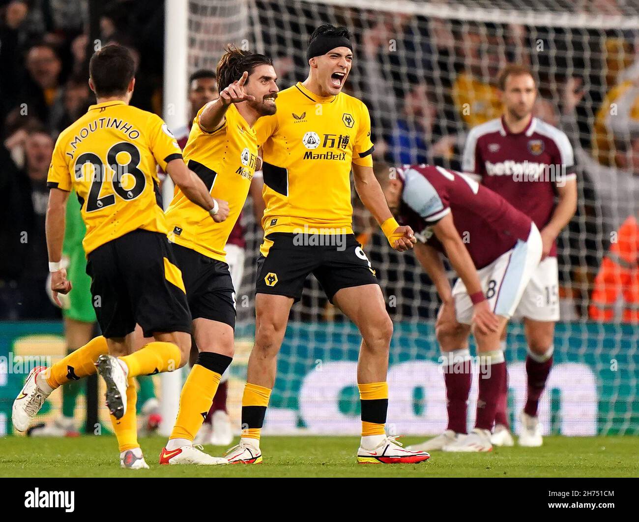 Wolverhampton wanderers goal hi-res stock photography and images - Alamy
