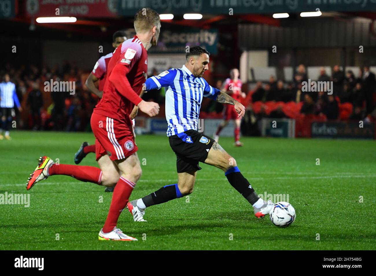 Lee Gregory #9 of Sheffield Wednesday shoots on goal Stock Photo - Alamy