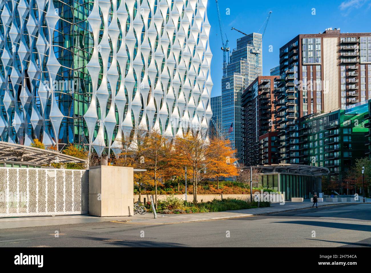 LONDON, UK - NOVEMBER 11, 2021: The new US Embassy building in London's ...