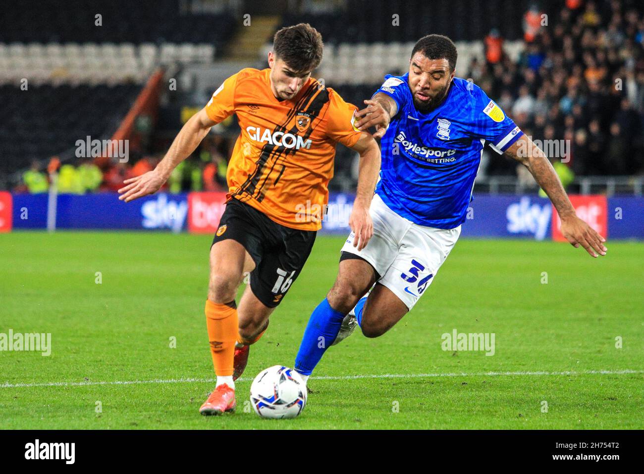 Ryan Longman #16 of Hull City on the attack Stock Photo - Alamy