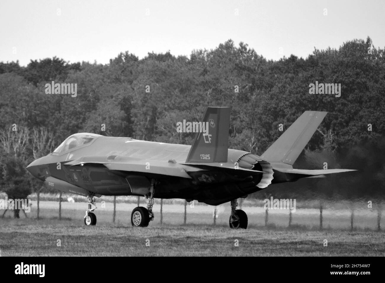 Lockheed martin f 35 lightning ii jet engine Black and White Stock ...
