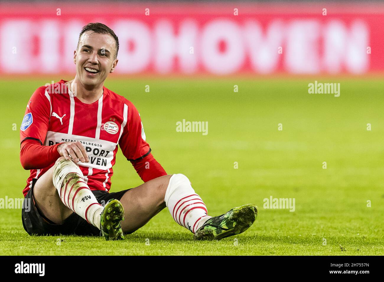 EINDHOVEN - 20-11-2021, Philips stadion. Dutch football, eredivisie ...