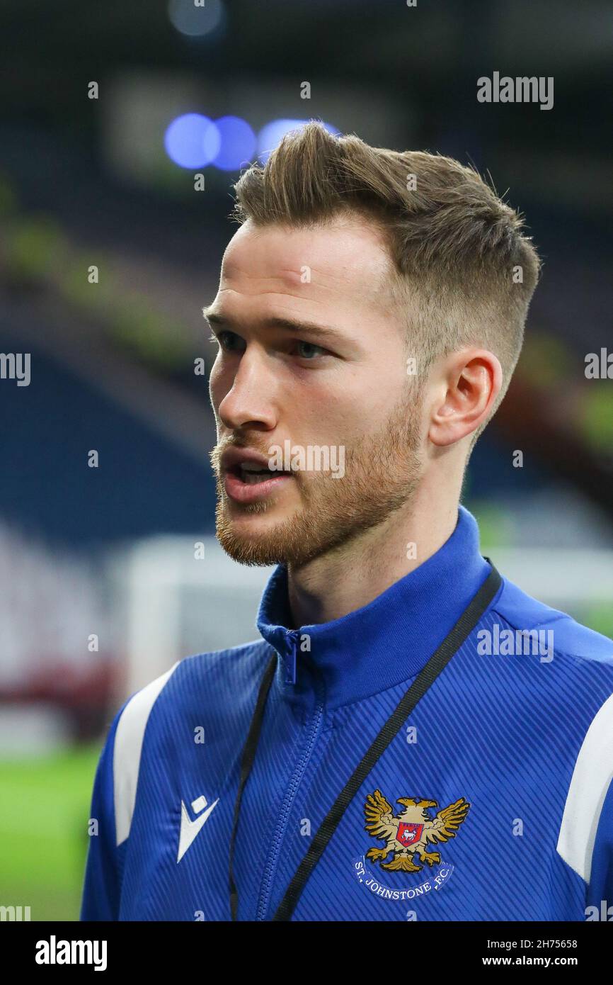 Glasgow, UK. 20th Nov, 2021. Celtic play St Johnstone in the semi final ...