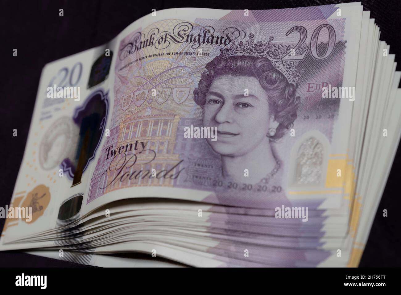 Twenty pound notes Stock Photo - Alamy