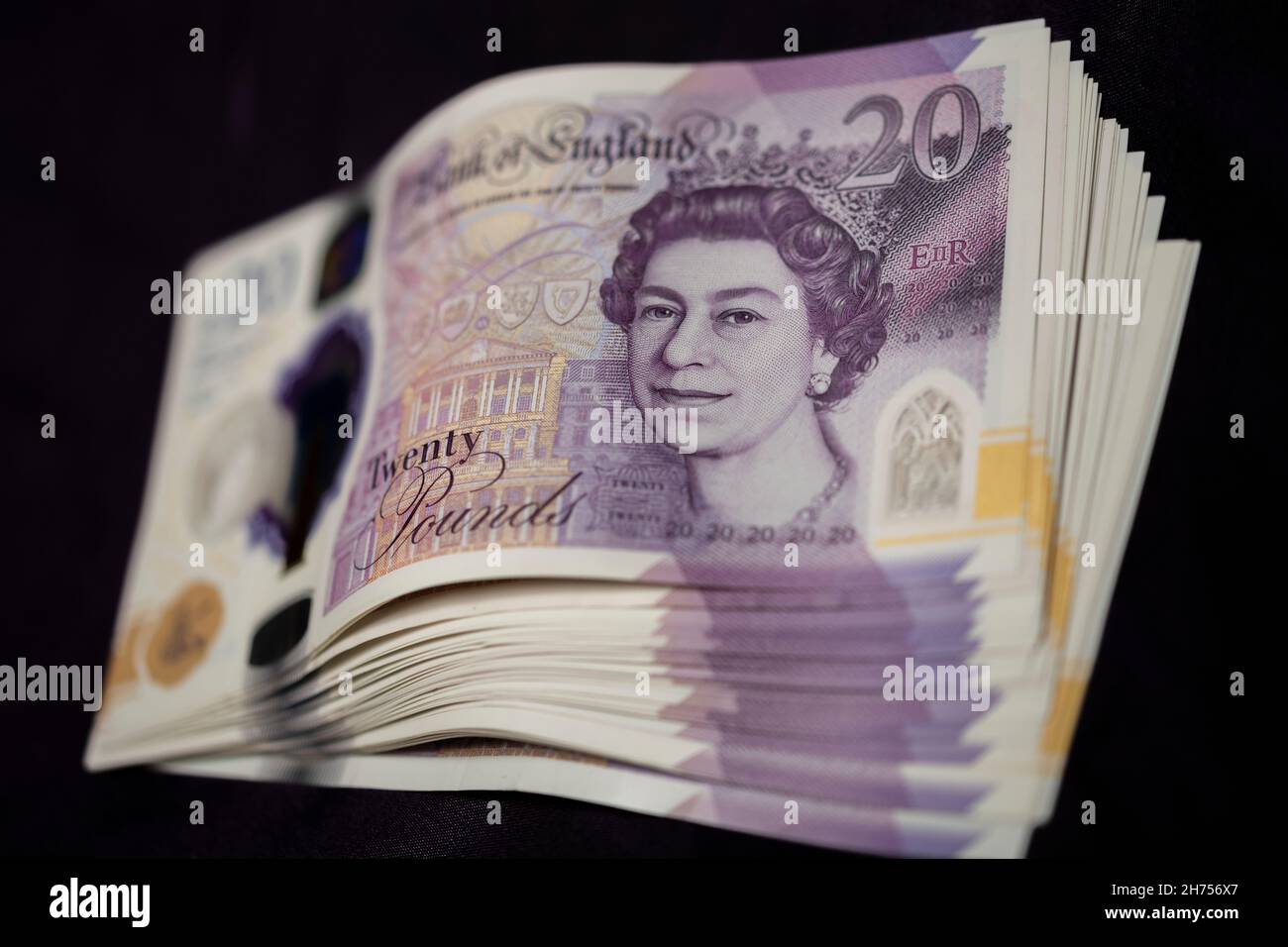 Twenty pound notes Stock Photo - Alamy