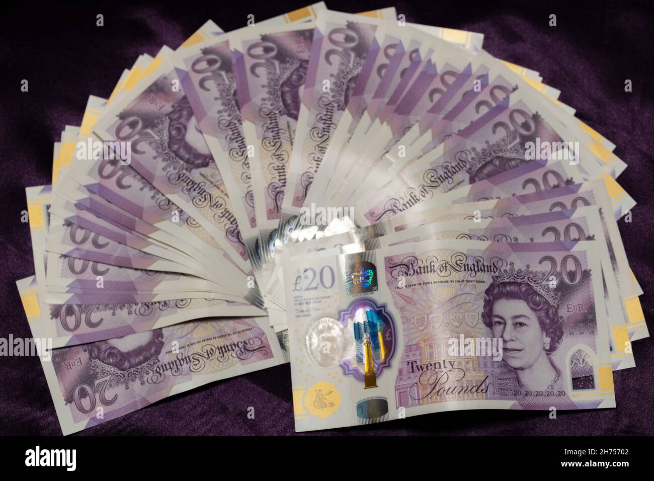 Twenty pound notes Stock Photo - Alamy