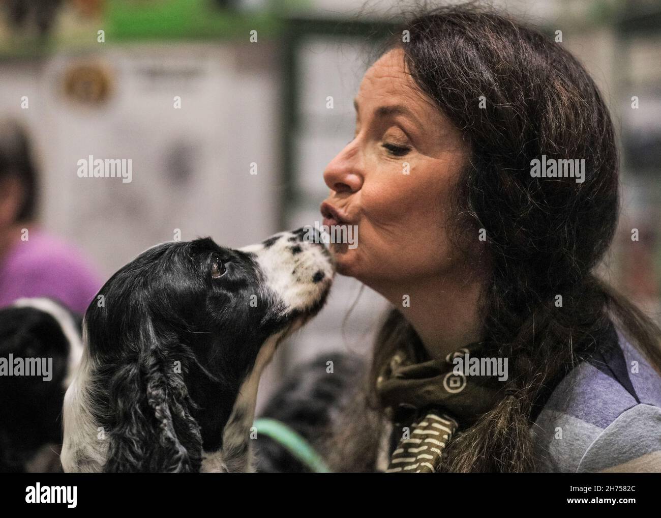 Excel Exhibition Centre, London, UK. 20th Nov, 2021. Owner Linda with ...