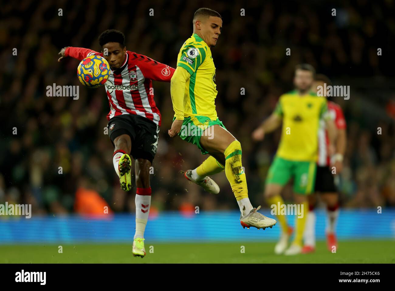 Carrow Road, Norwich, UK. 20th Nov, 2021. Premier League football ...