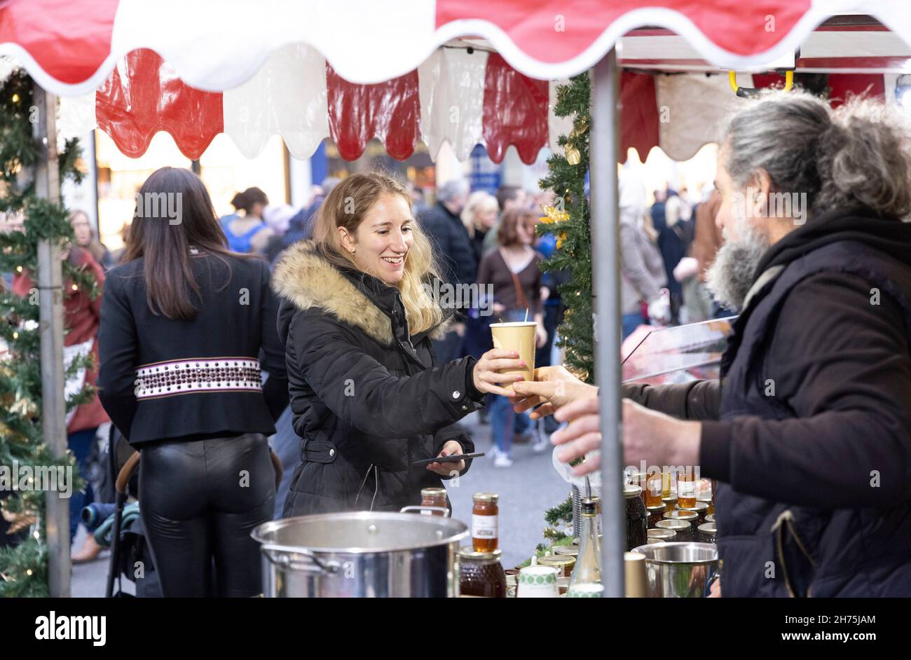 EDITORIAL USE ONLY Members of the public attend this year's Chelsea ...