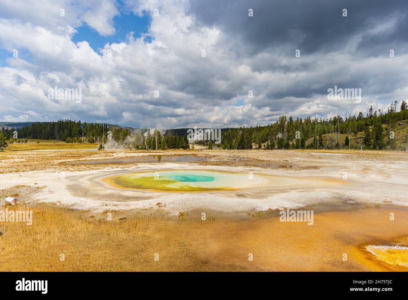 Chromatic Spring, Old Faithful Basin, Yellowstone National Park Stock ...