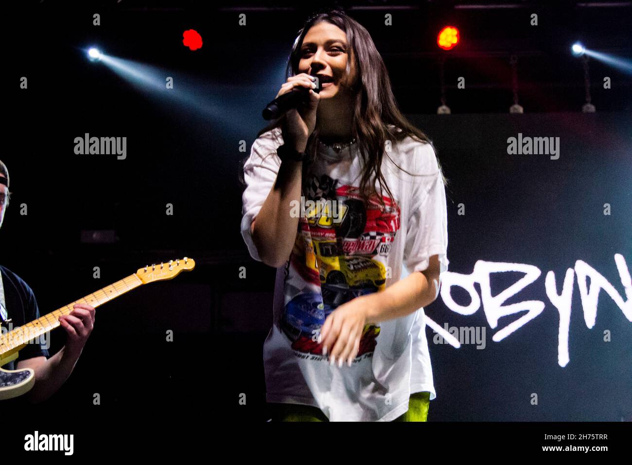 Robyn Ottolini Opens for Linsday Ell at Midway at Midway Arcade Bar in ...