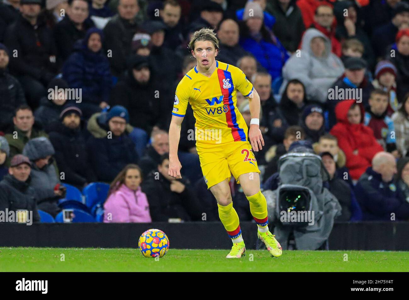 Conor Gallagher #23 of Crystal Palace controls the ball Stock Photo - Alamy