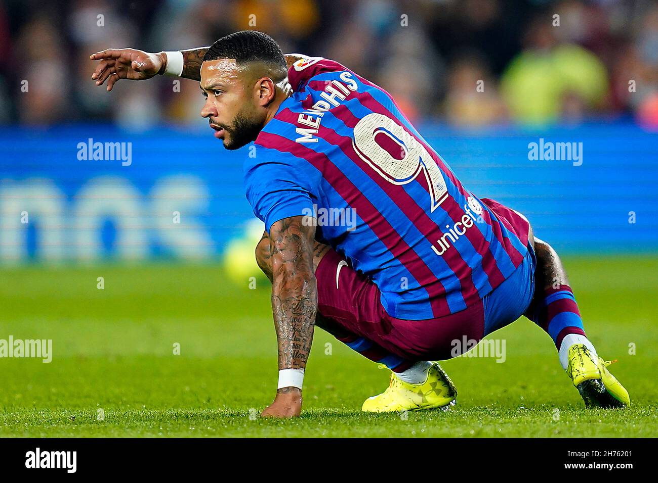 Memphis Depay of FC Barcelona during the La Liga match between FC ...