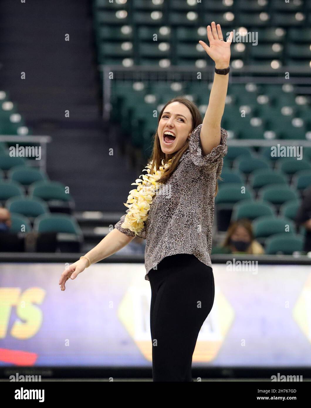 November 20, 2021 - Portland State Vikings head coach Chelsey Gregg ...