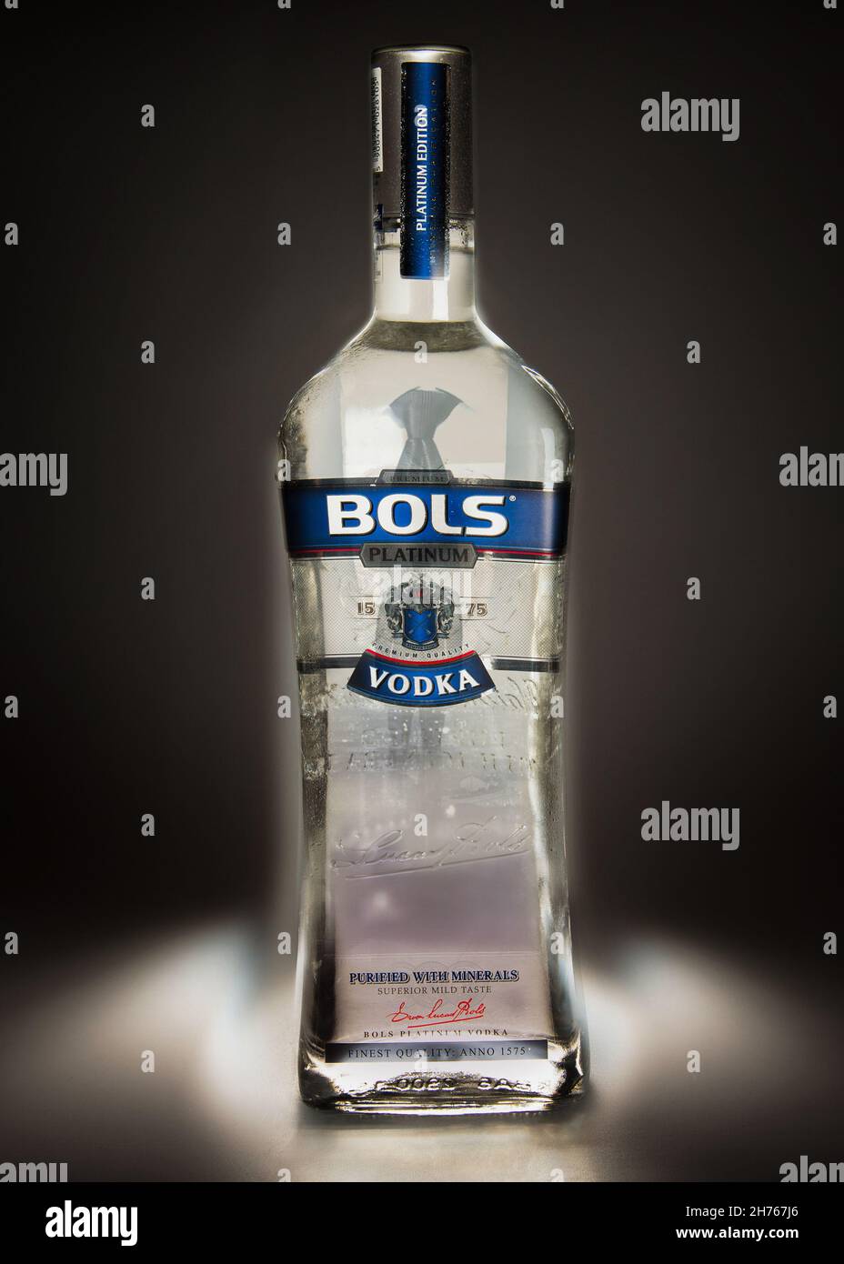 Bols hi-res stock photography and images - Alamy