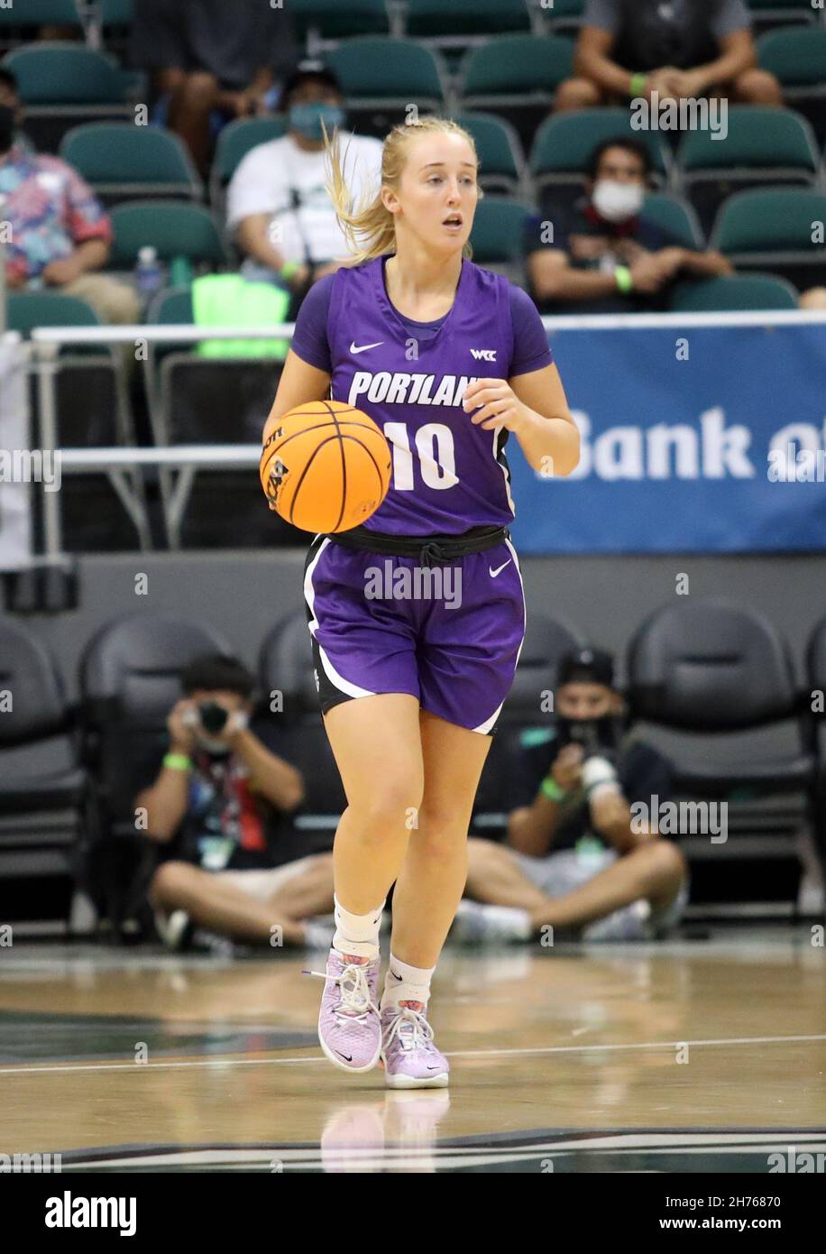 November 19, 2021 - Portland Pilots guard Haylee Andrews #10 brings the ...