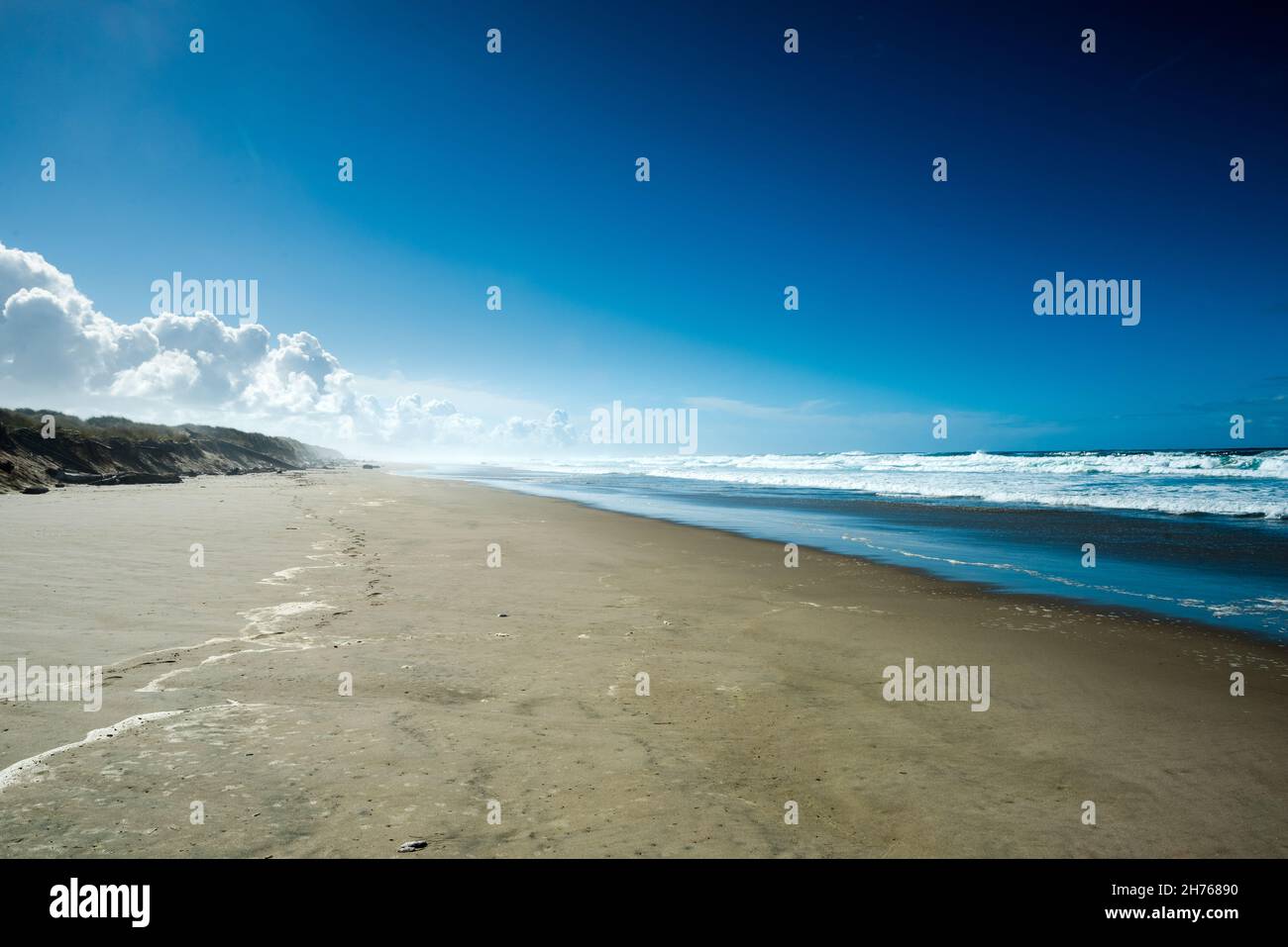 Rocky stretch of coast hi-res stock photography and images - Alamy