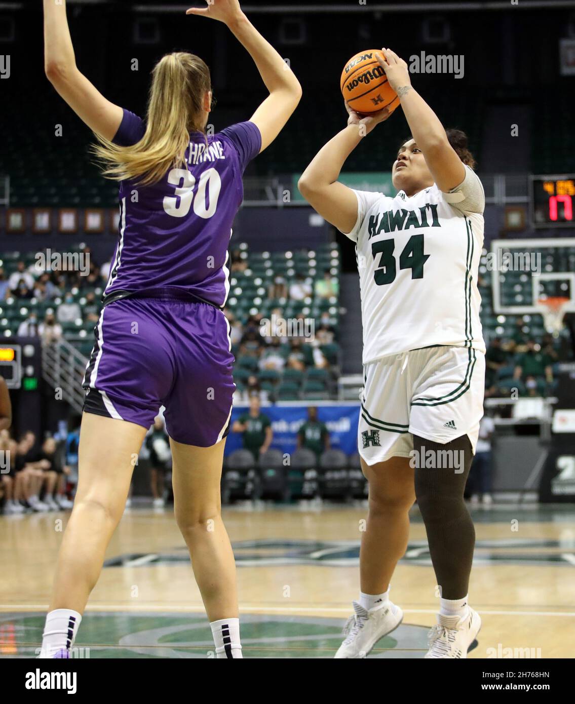 November 19, 2021 - Portland Pilots forward Lucy Cochrane #30 tries to ...