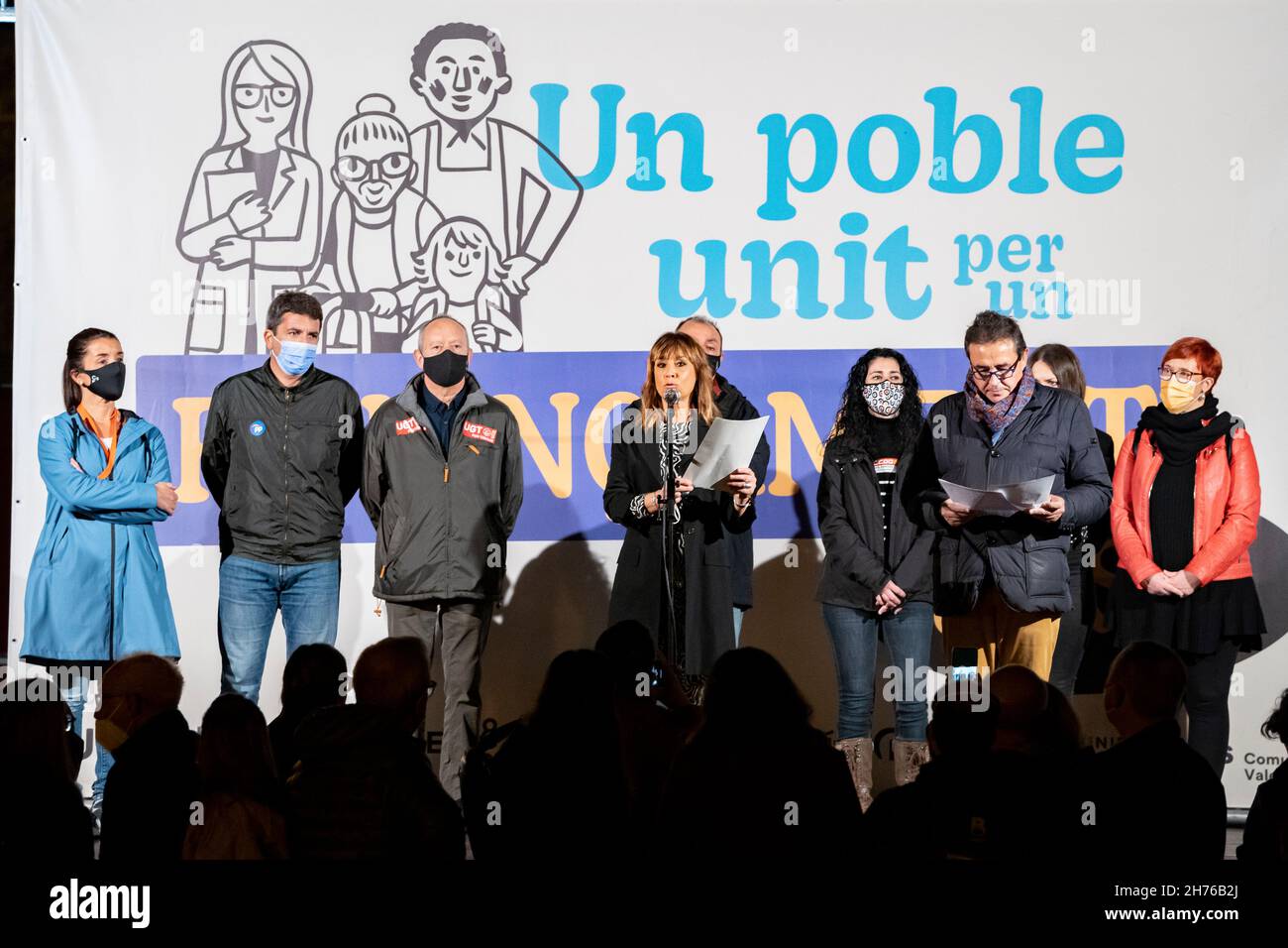 Manifest reading hi-res stock photography and images - Alamy